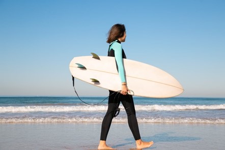 How to wash a surf wetsuit: keep it clean!
